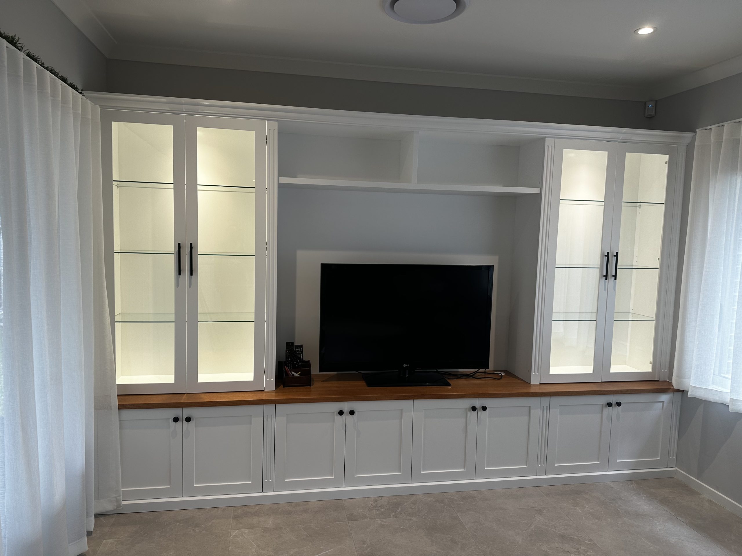 Ridgewell Built in Hampton Style Entertainment Wall Unit - Castle Hill ...
